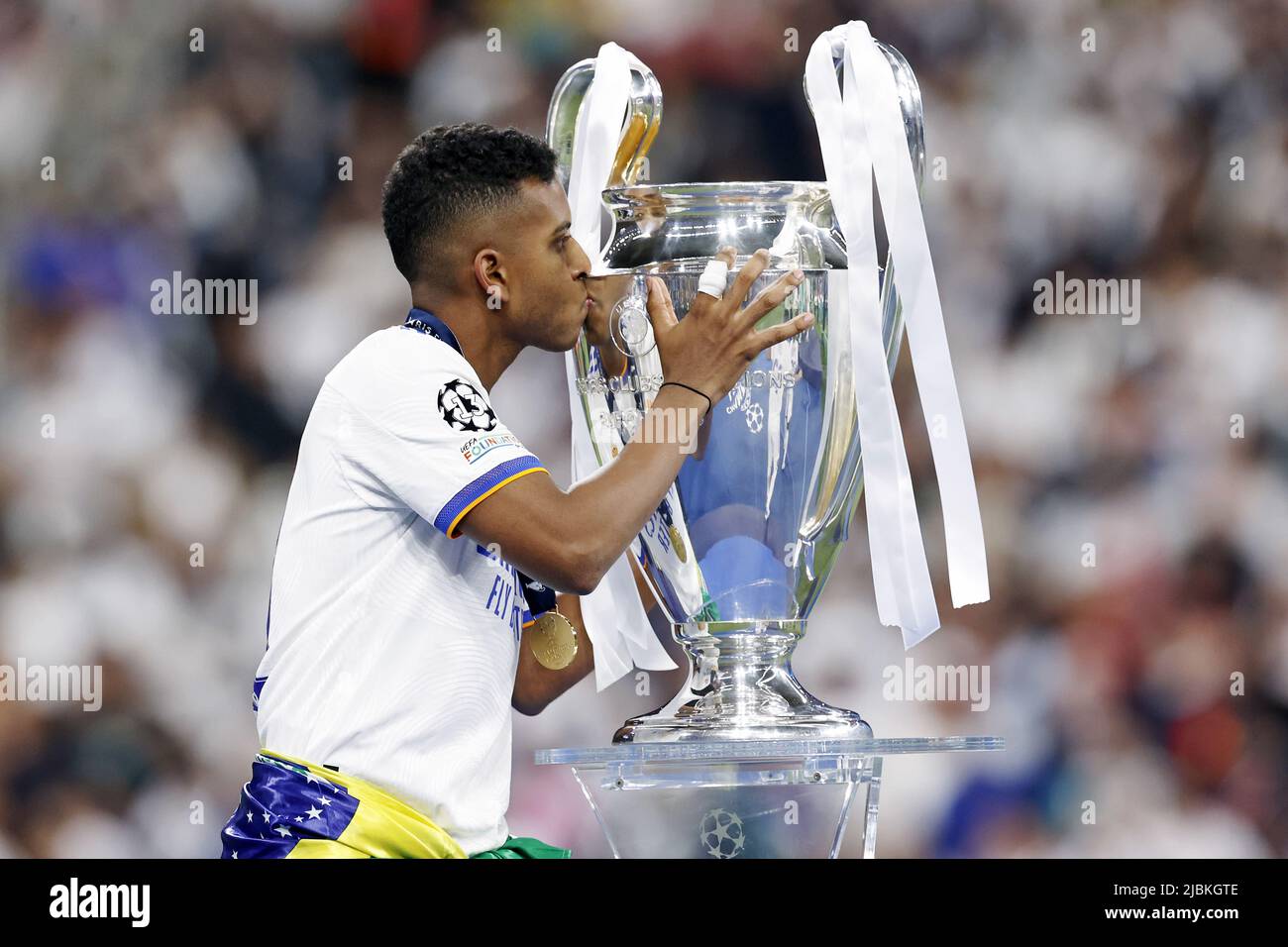 PARIS - Rodrygo of Real Madrid kisses UEFA Champions League trophy ...
