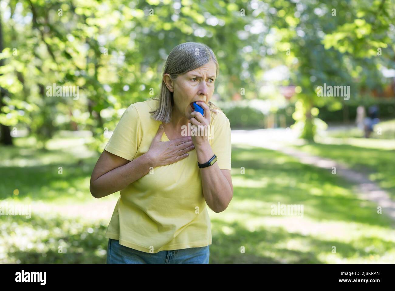 Mature patient inhaler asthma hi-res stock photography and images - Alamy