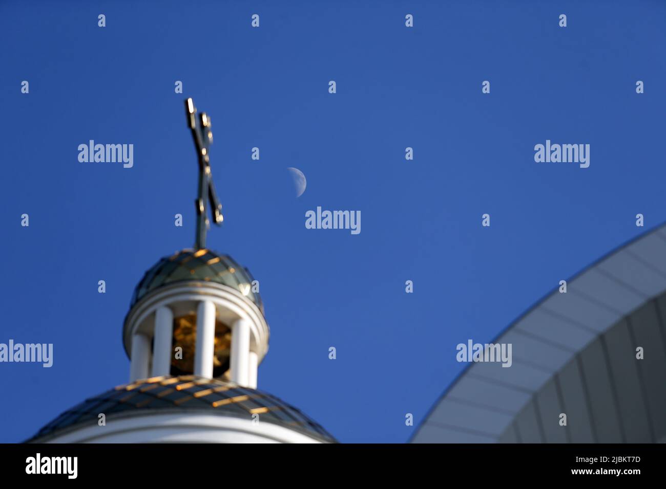 Crescent moon cross hi-res stock photography and images - Alamy