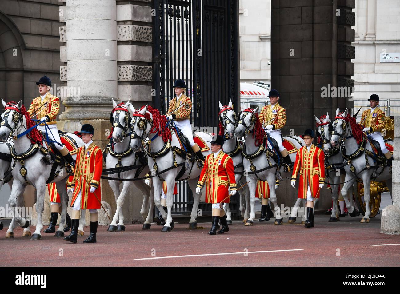 London, UK, 5th Jun 2022, Platinum Jubilee Pageant along the Mall ...