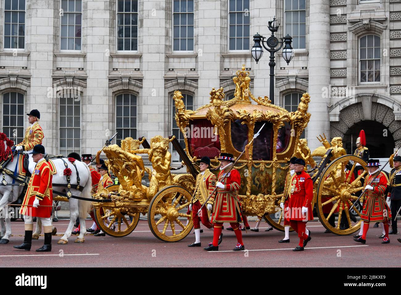 London, UK, 5th Jun 2022, Platinum Jubilee Pageant along the Mall ...