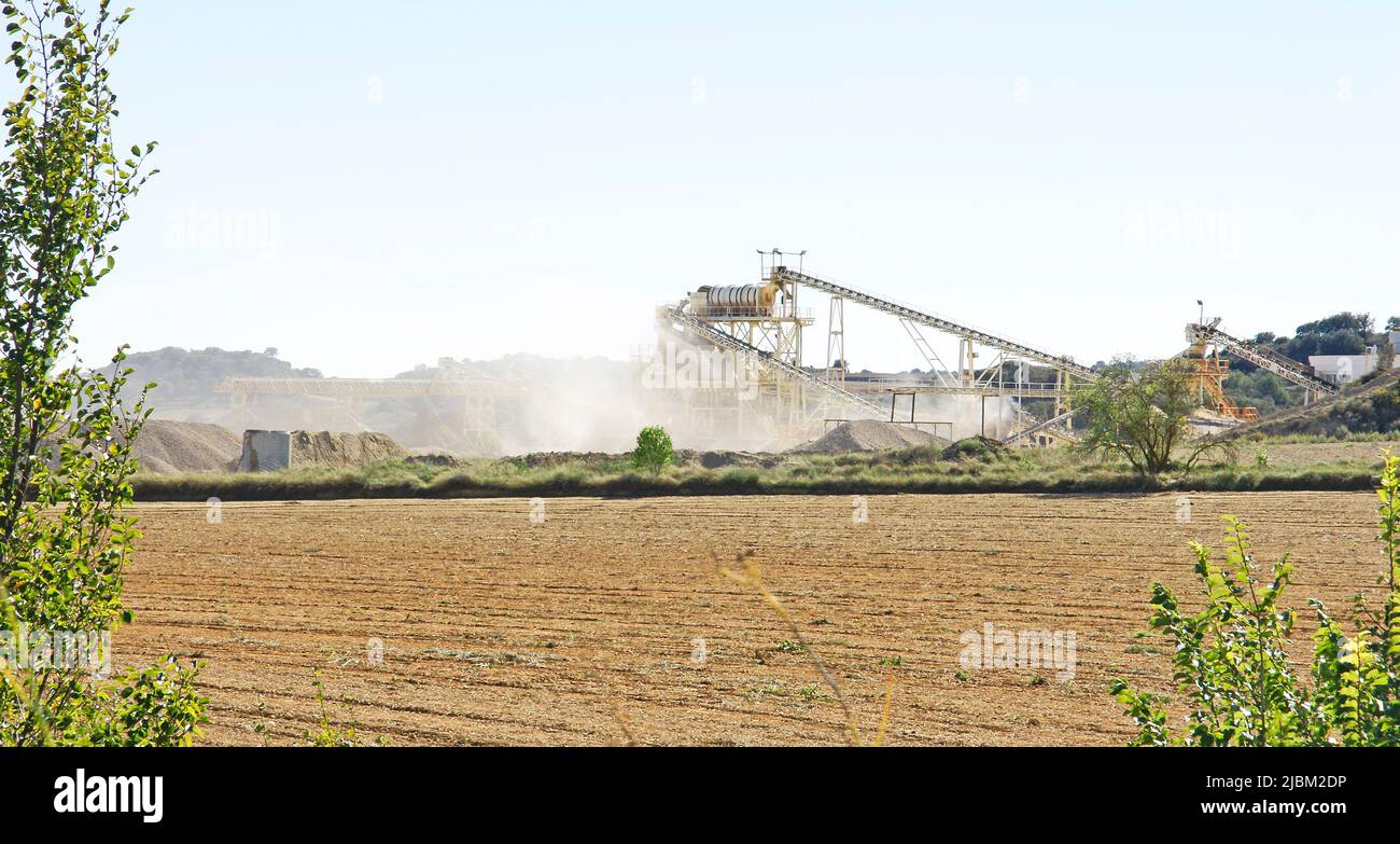 Fallow land hi-res stock photography and images - Alamy