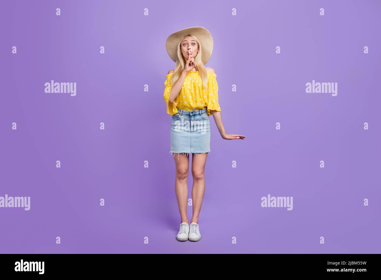 Full body photo of pretty elegant lady enjoy summer vacation ask you do ...