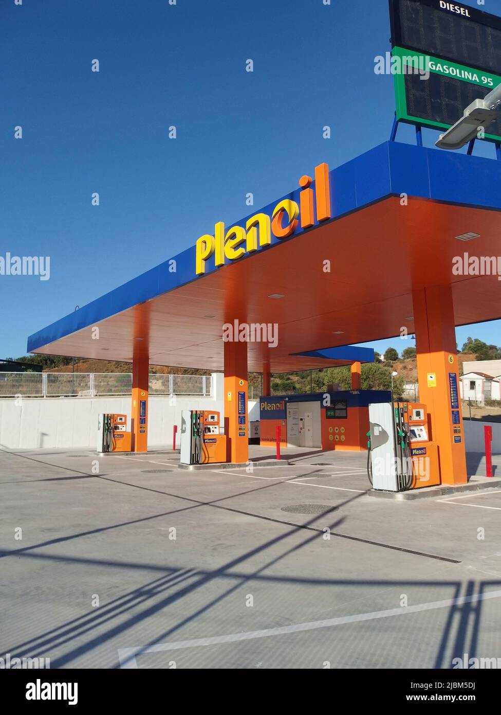 Spanish Gas Station Eni's Mobility Unit Expands Spanish Service