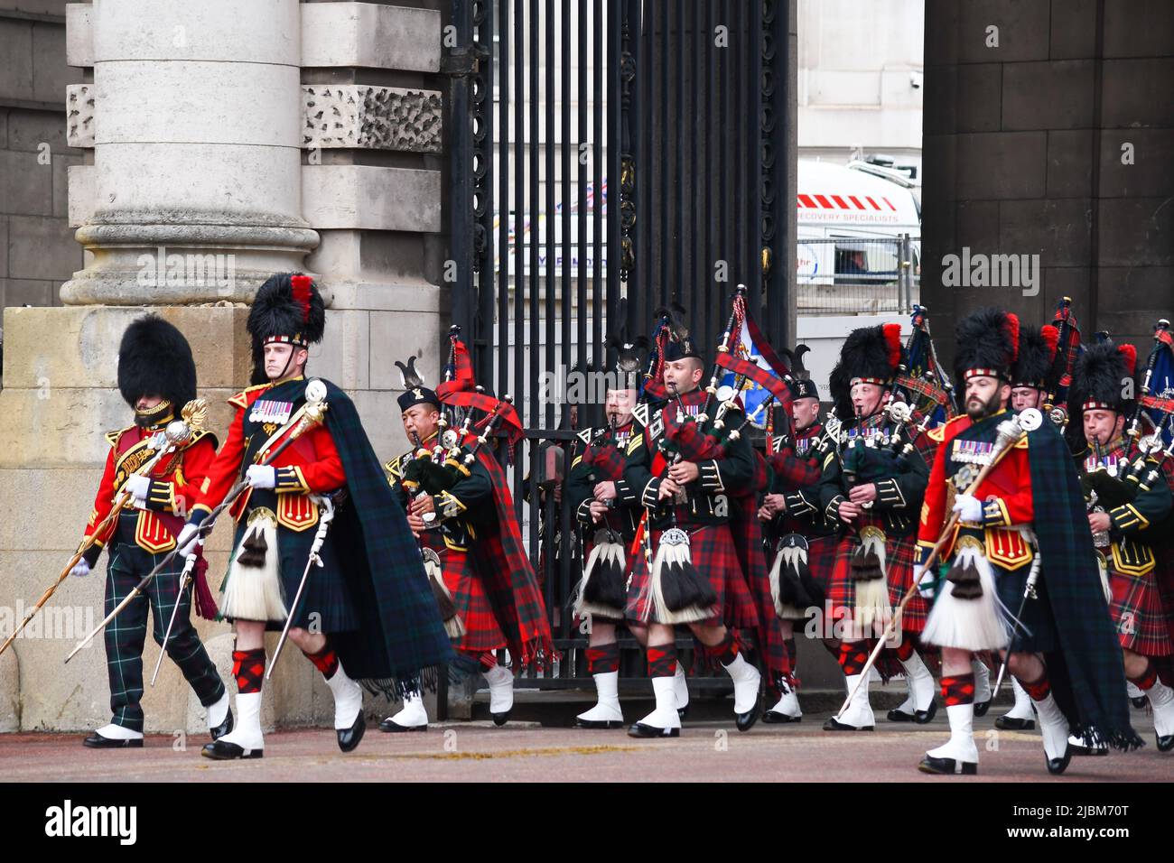 London, UK, 5th Jun 2022, Platinum Jubilee Pageant along the Mall ...