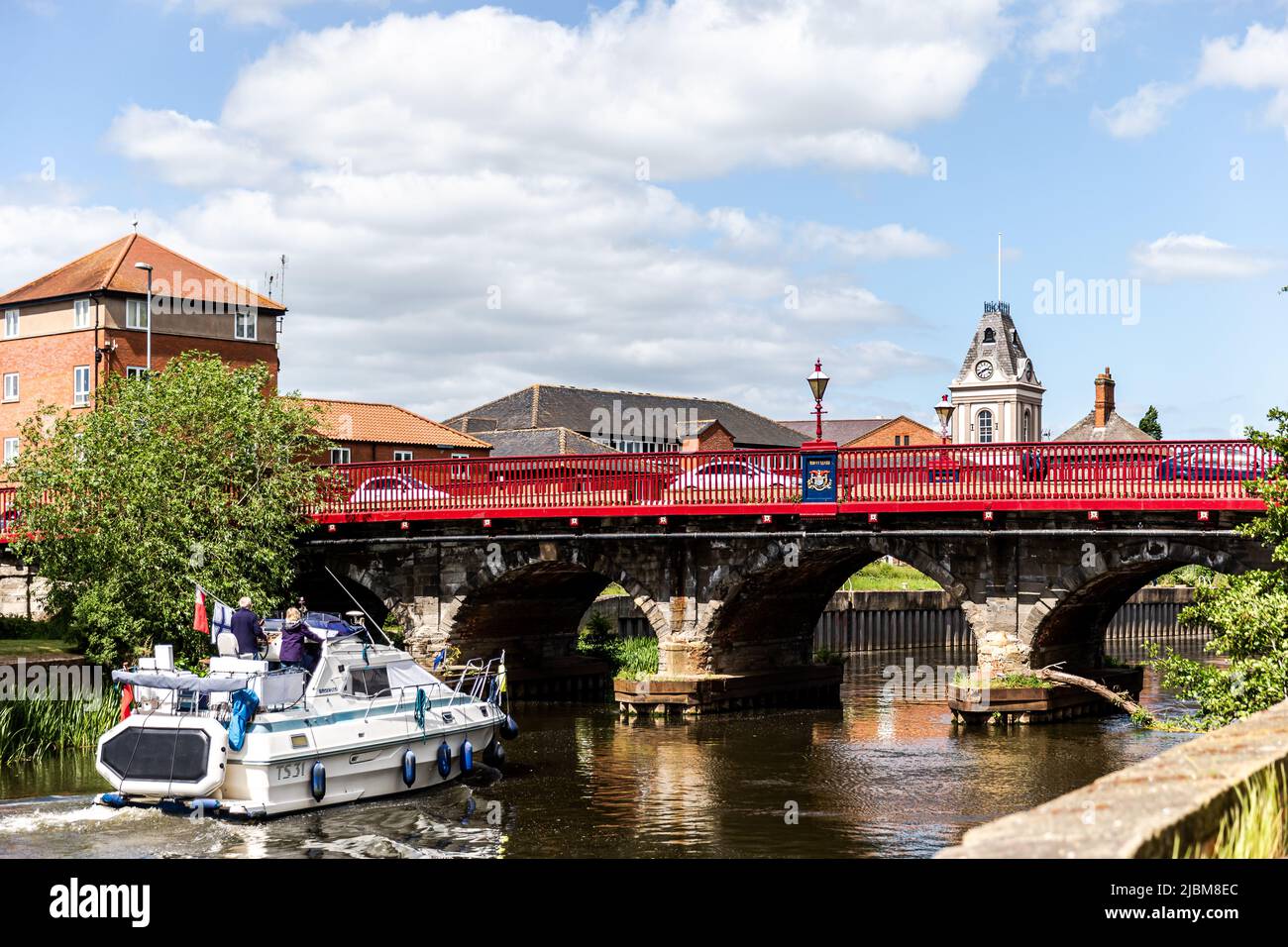 Newark bridge over The River Trent, with boats, and the historic Trent ...