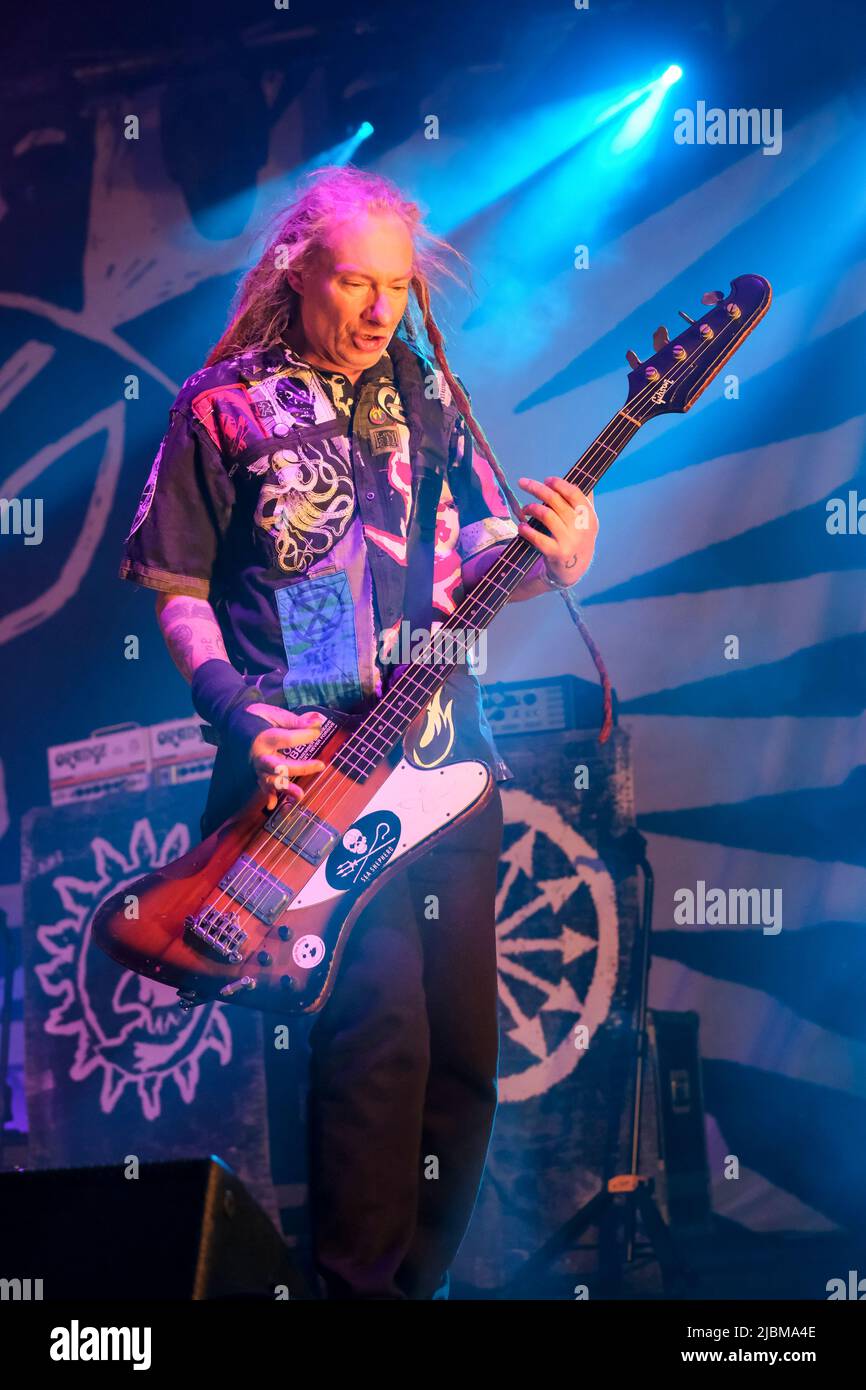 Jeremy cunningham bassist hi-res stock photography and images - Alamy