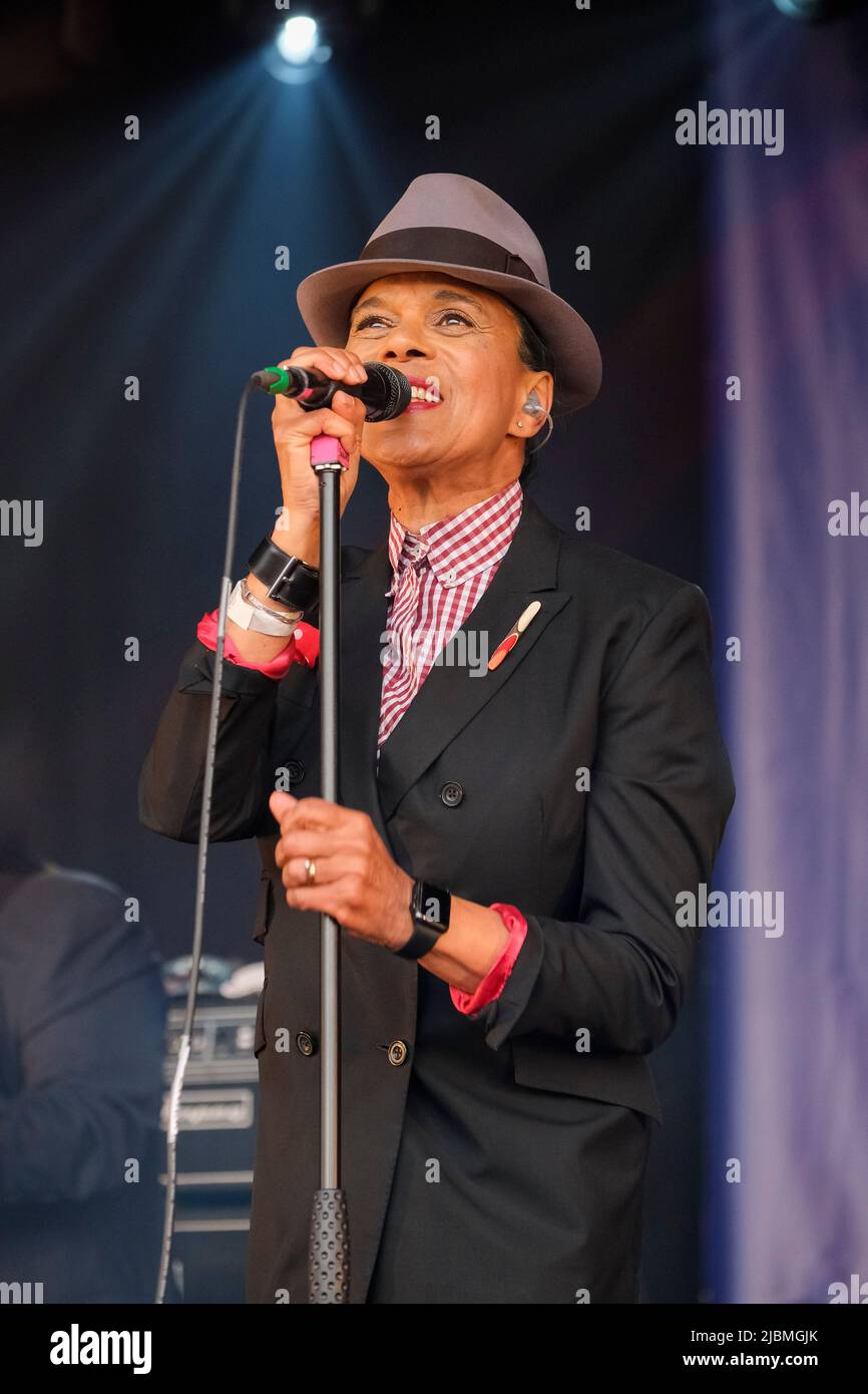 Pauline black singer hi-res stock photography and images - Alamy