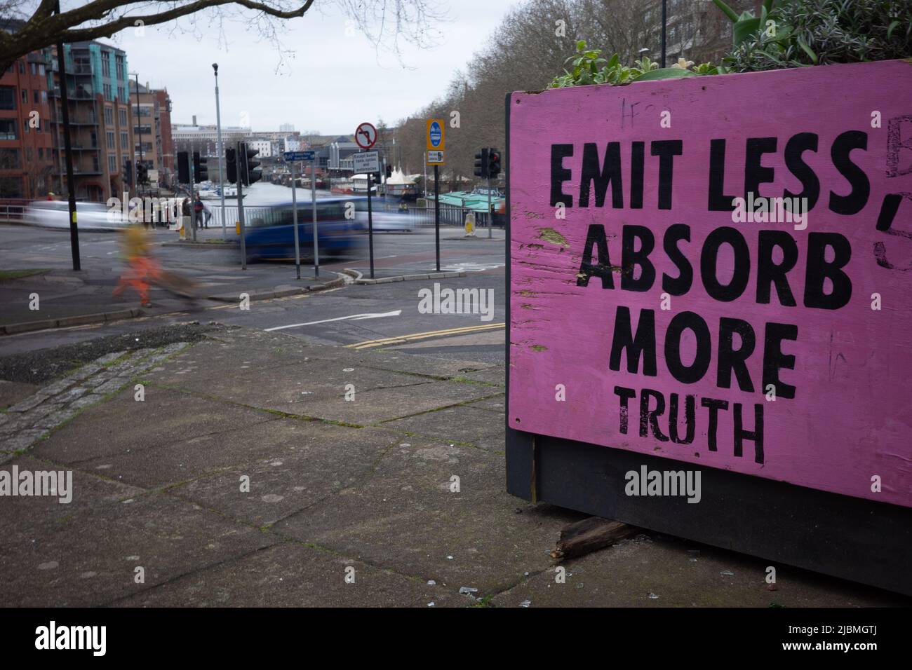 Urban Graffiti Message Emit Less Air Pollution Stock Photo - Alamy