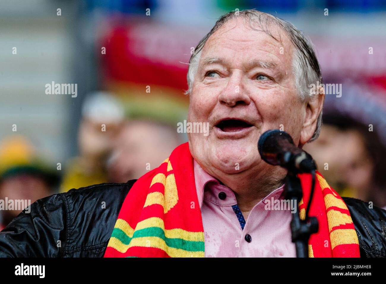 CARDIFF, WALES - 05 JUNE 2022: Dafydd Iwan performs Yma o Hyd prior to ...