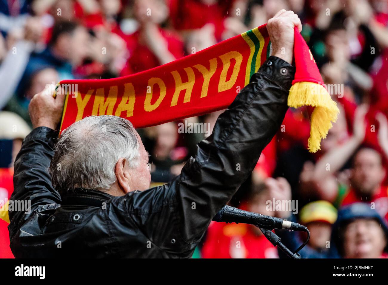 CARDIFF, WALES - 05 JUNE 2022: Dafydd Iwan performs Yma o Hyd prior to ...