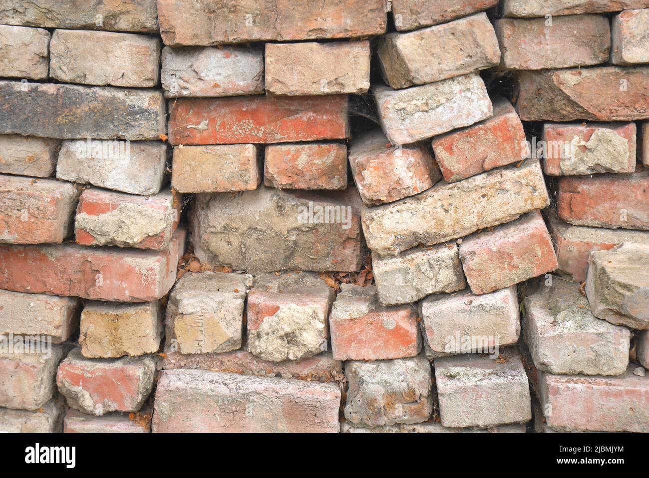 Bricks layers hi-res stock photography and images - Alamy