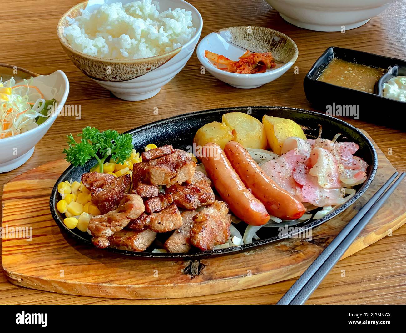 Various menus, sushi, sashimi, nigiri, pan fried pork and miso soup ...