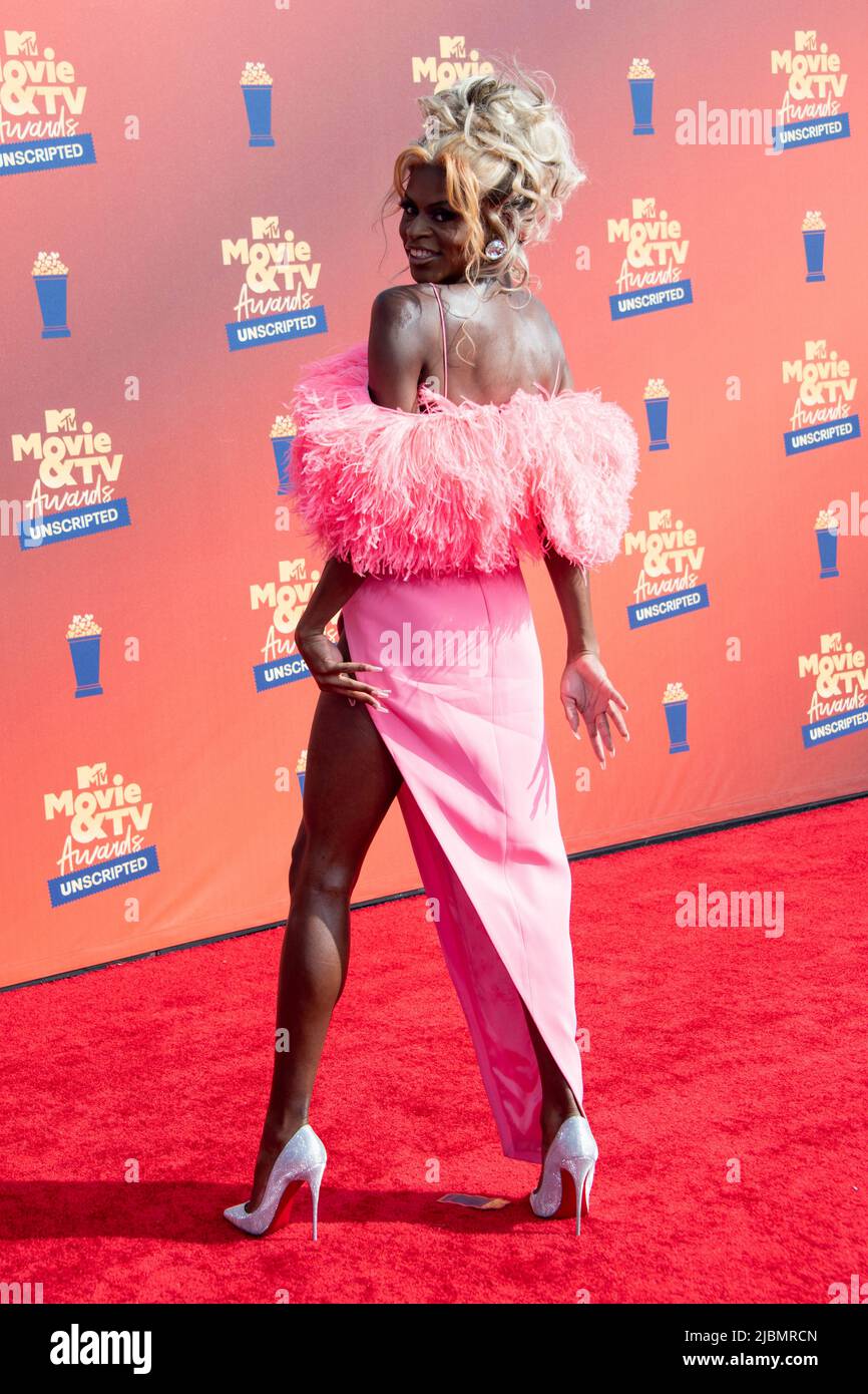 02 June 2022 - Santa Monica, California - Symone. 2022 MTV Movie & TV Awards: UNSCRIPTED held at ...