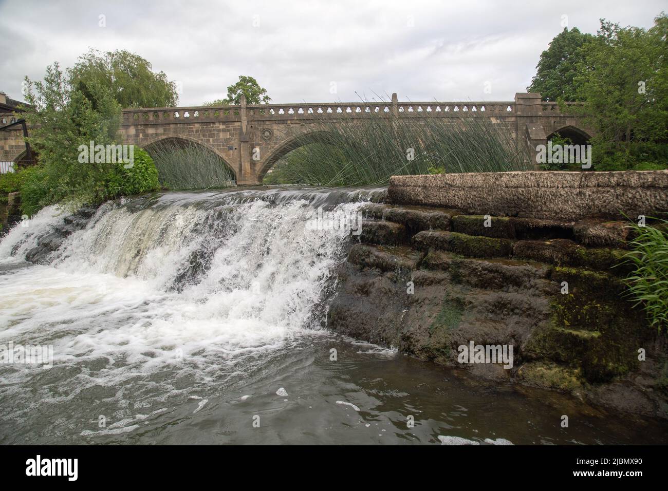 Batheaston Toll Bridge crossing the River Avon at Bathampton, Bath ...