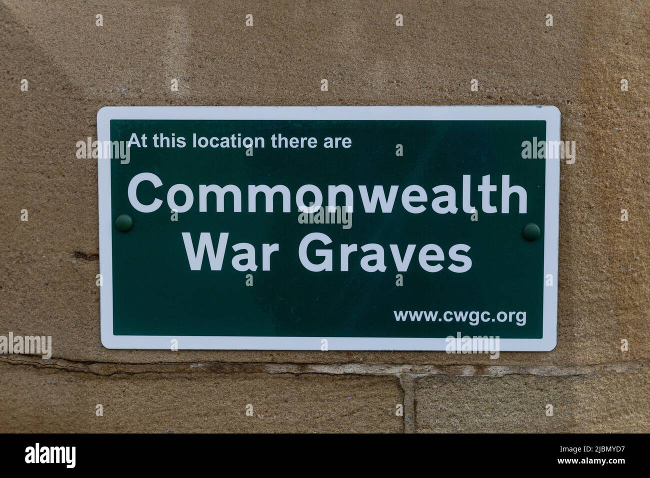 War graves location signage hi-res stock photography and images - Alamy