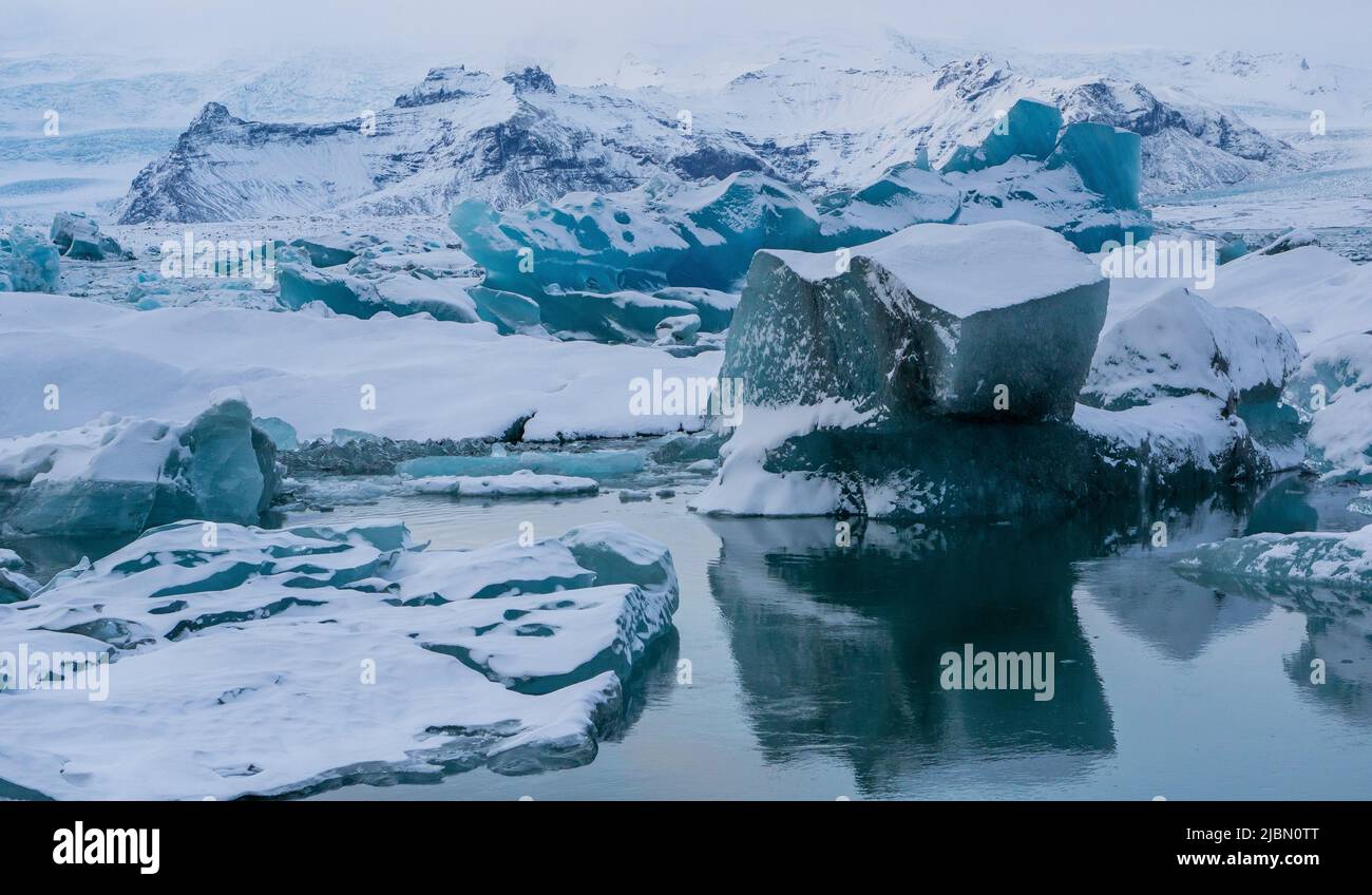 Icebergs at Glacier Lagoon (Jökulsárlón), Iceland Stock Photo - Alamy