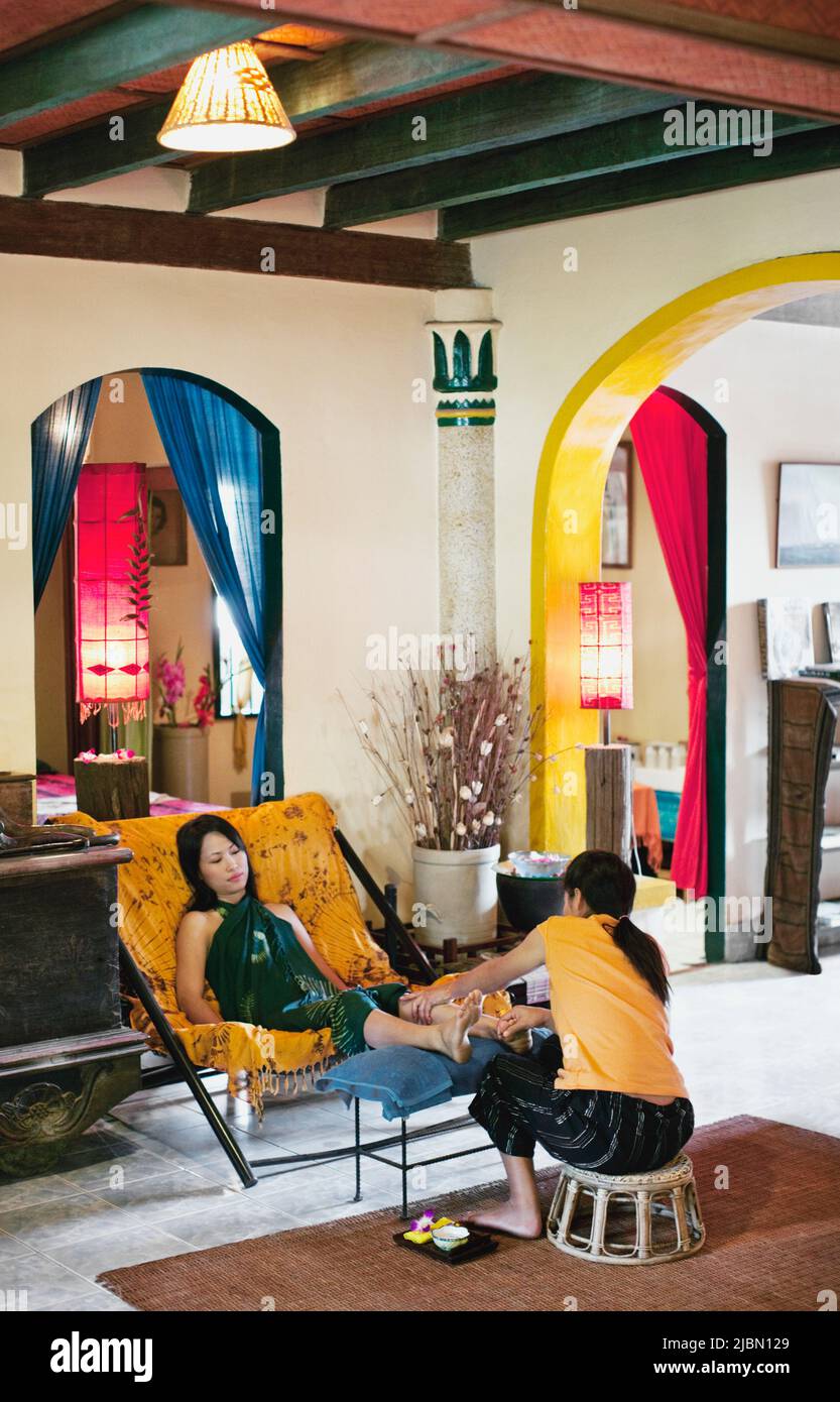 Acupressure points hi-res stock photography and images - Alamy