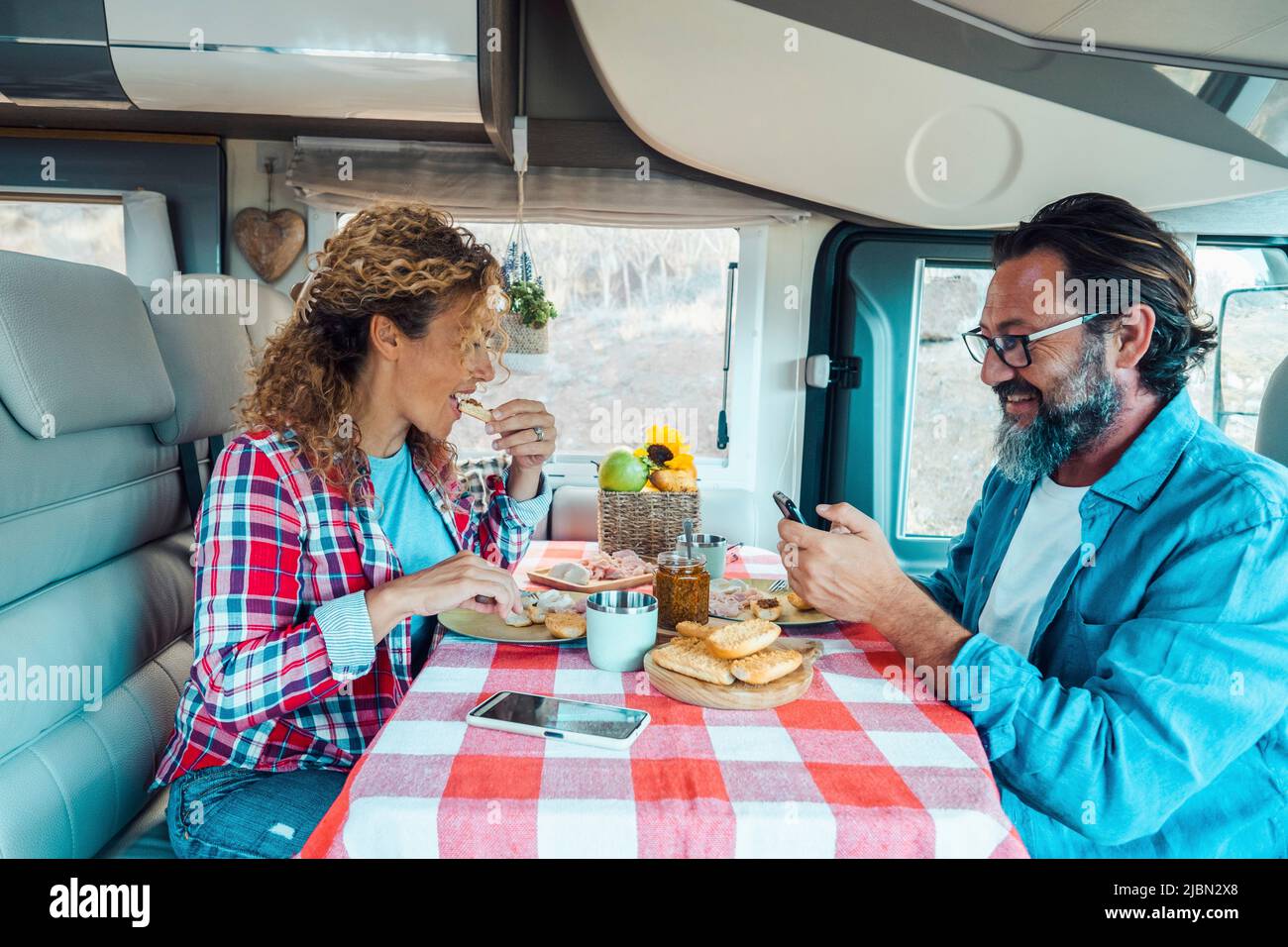 Lunch inside vehicle hi-res stock photography and images - Alamy
