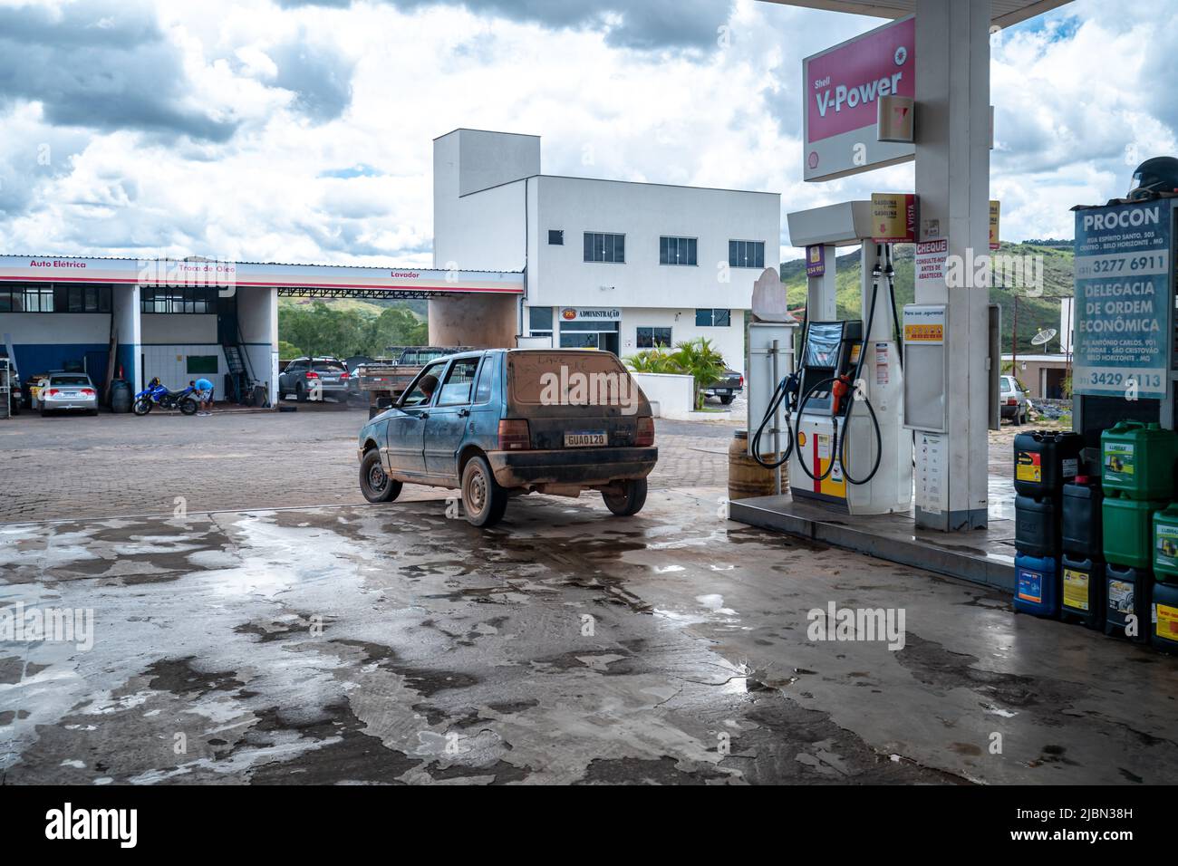 Fuel station brazil hi-res stock photography and images - Alamy