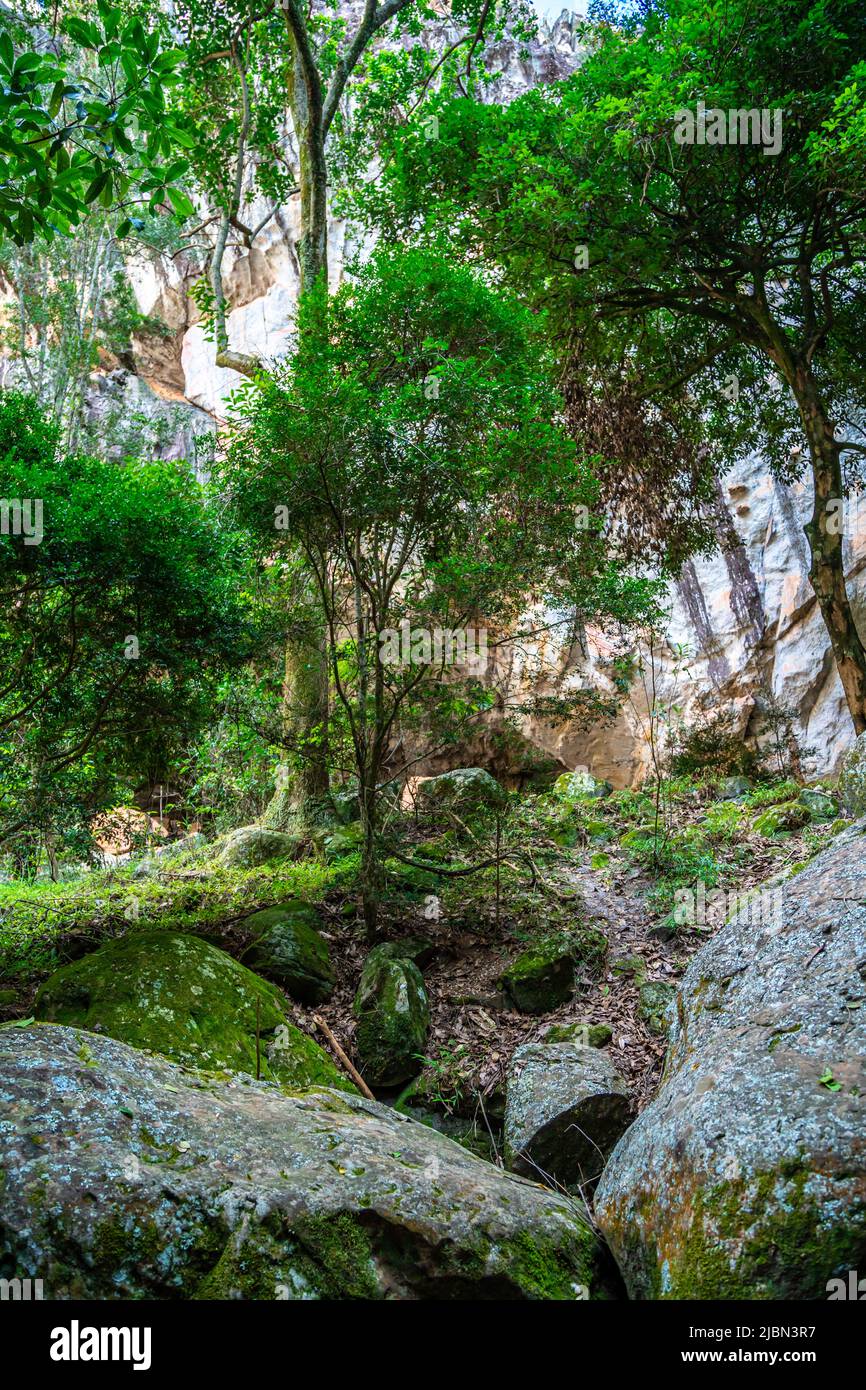 Natural rock massif in Brazil, Salitre Grotto, a tourist destination ...