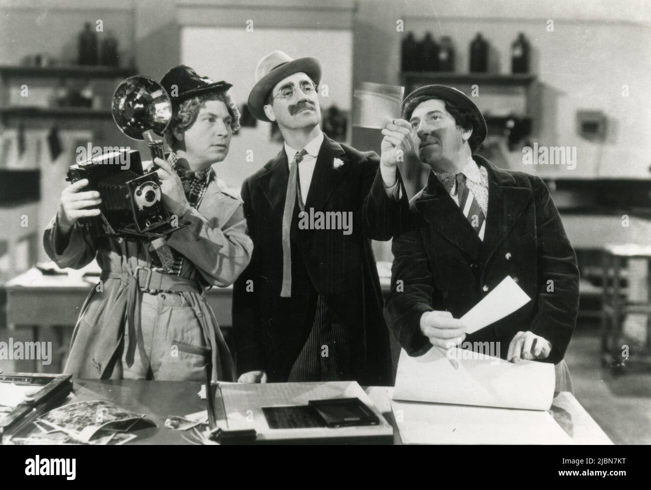 Groucho marx marx brothers hi-res stock photography and images - Alamy