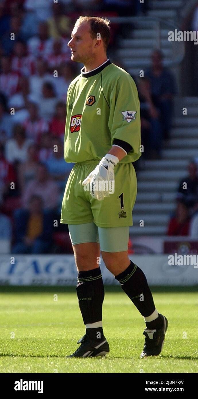 SOUTHAMPTON V WOLVES MICHAEL OAKES PIC MIKE WALKER, 2003 Stock Photo ...