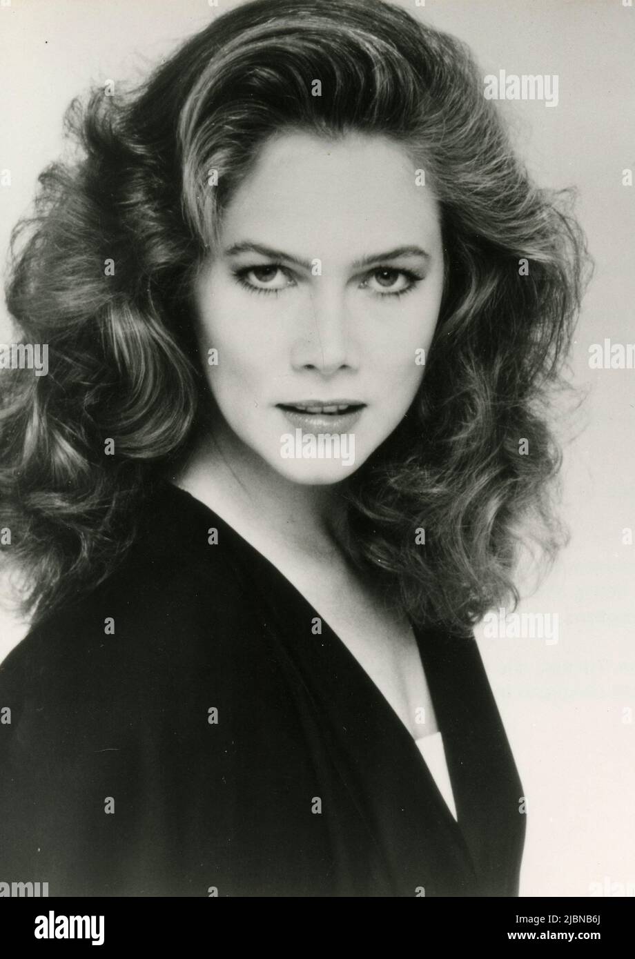 Actress kathleen turner hi-res stock photography and images - Alamy