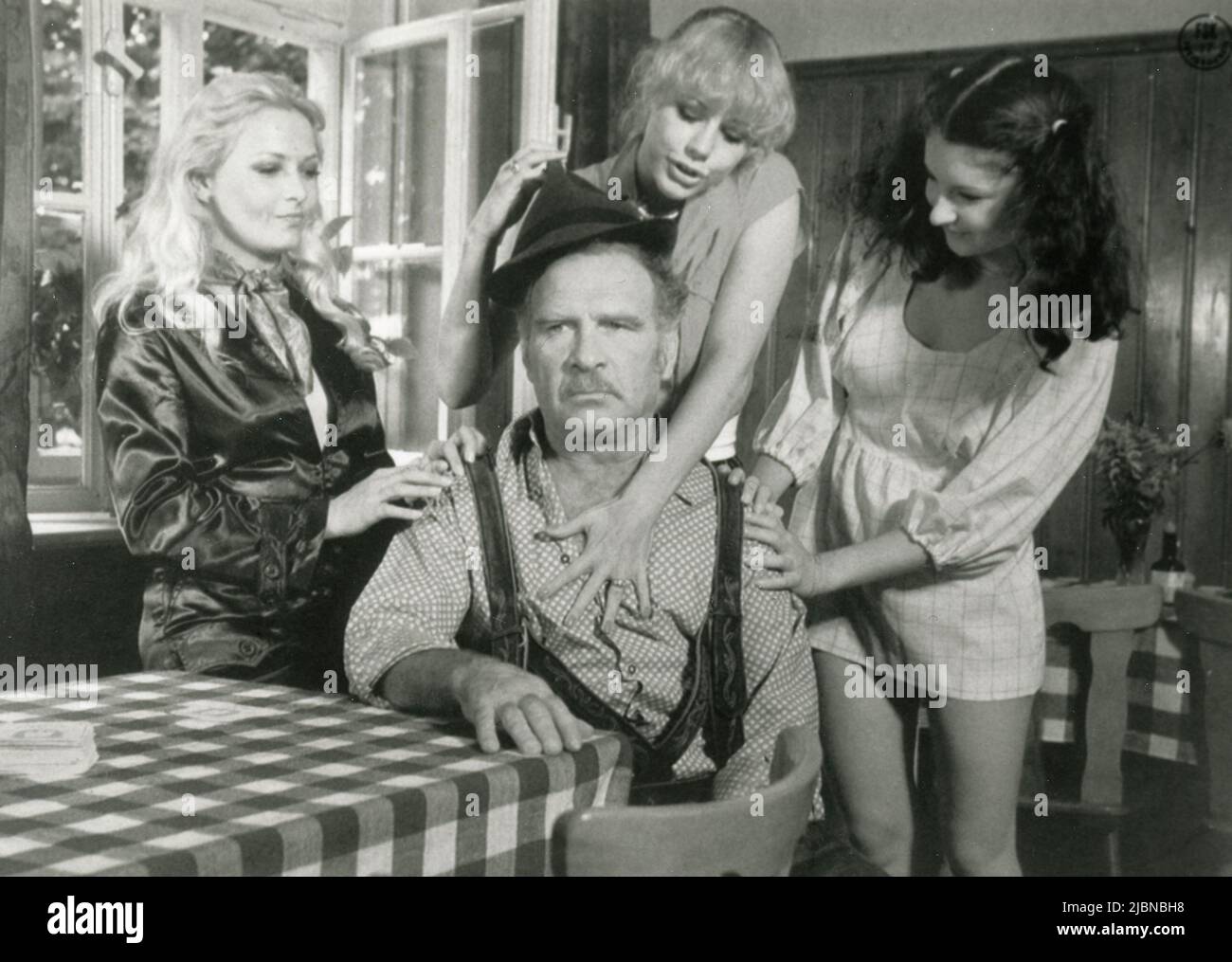 Girls mädchen hi-res stock photography and images - Alamy