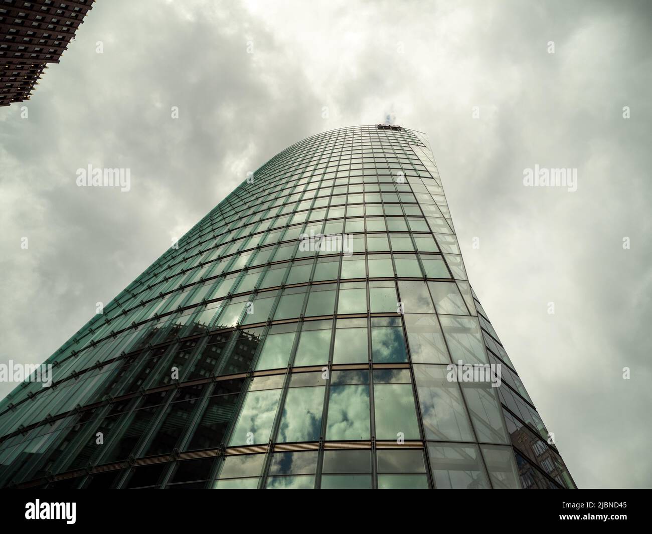 Facade of a high rise building. Glass facade Stock Photo - Alamy