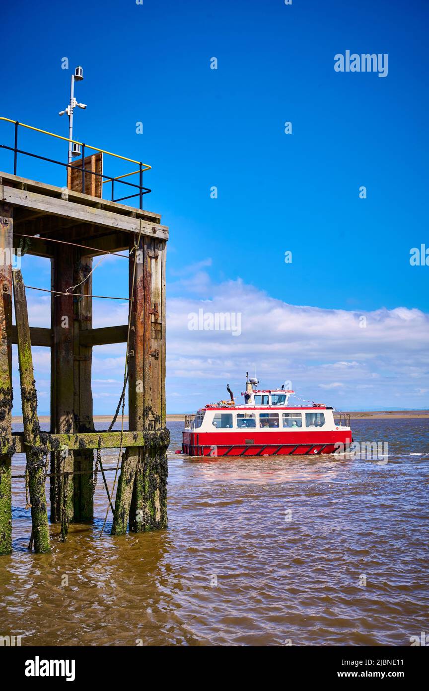 Knott end pier fleetwood hi-res stock photography and images - Alamy