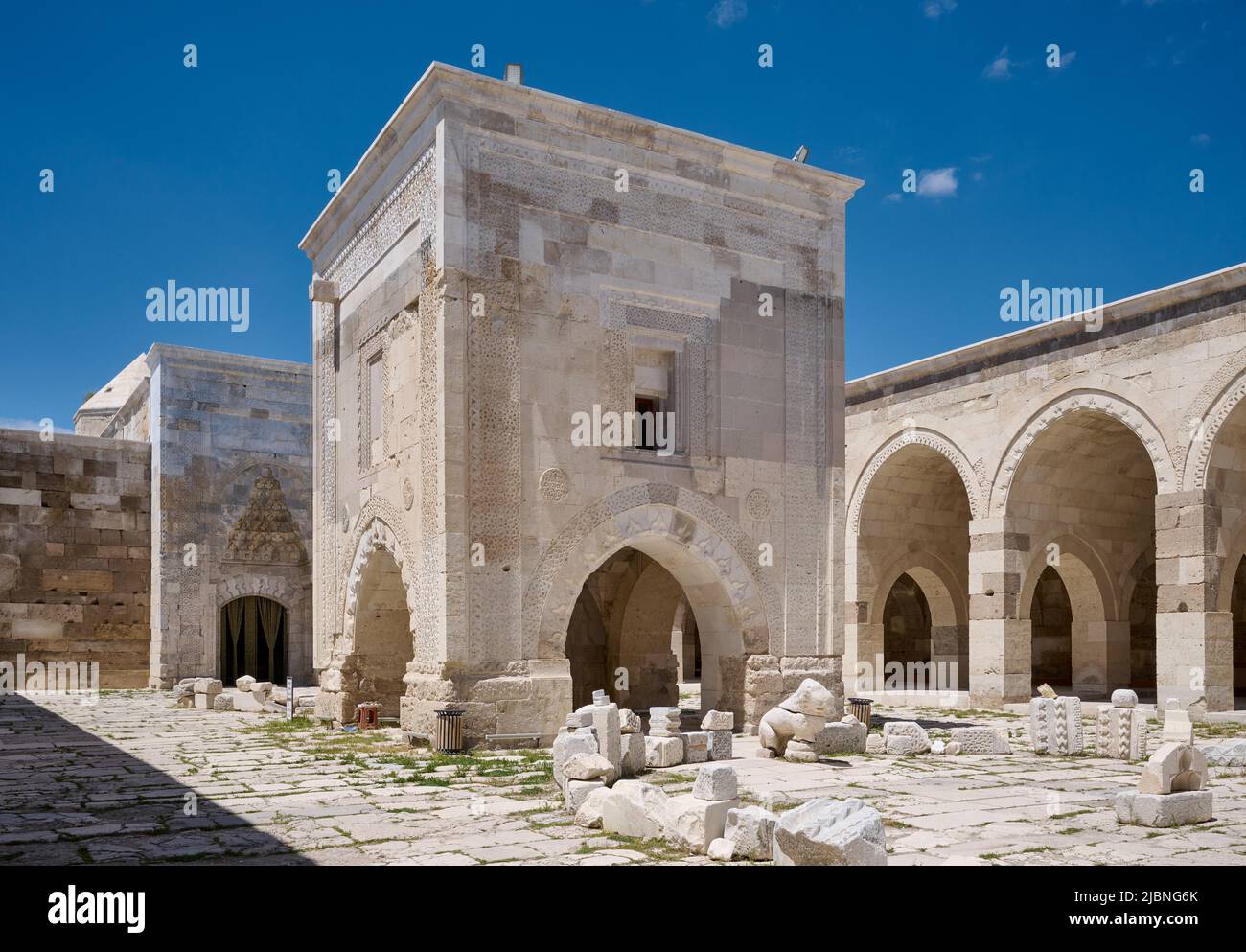 inner courtyard with mosque of Sultan Han, traditional caravanserai ...