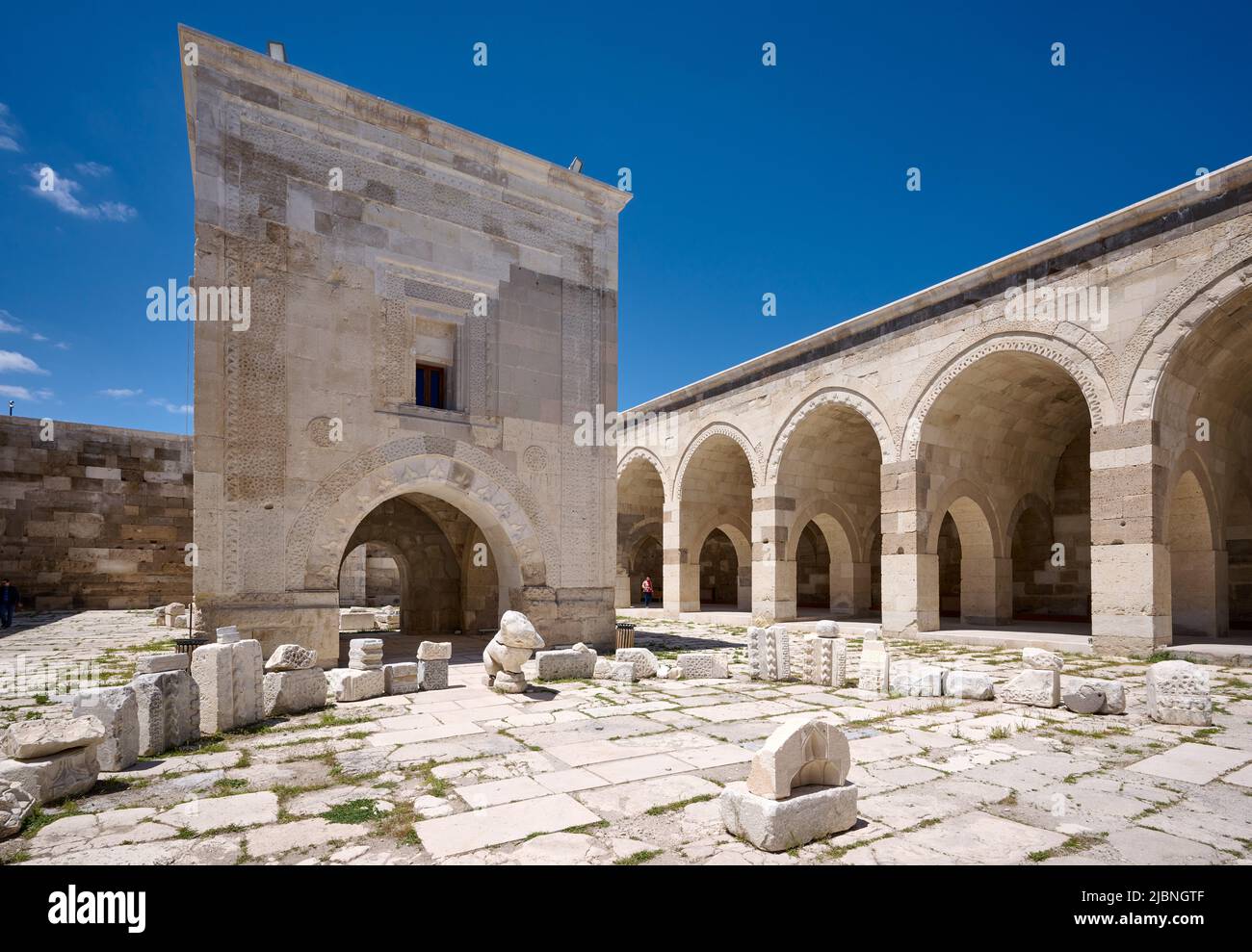 inner courtyard with mosque of Sultan Han, traditional caravanserai ...