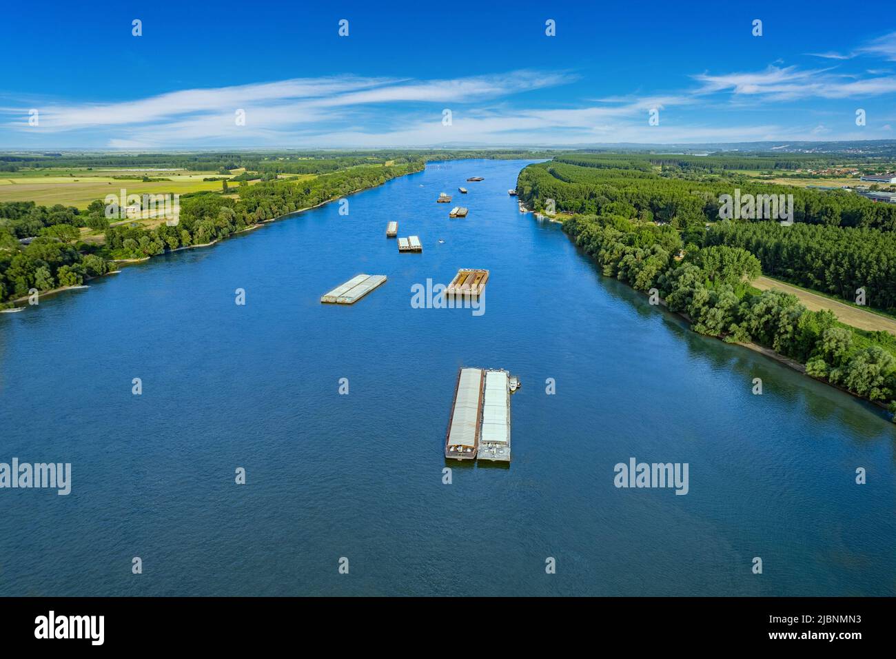 Several barges hi-res stock photography and images - Alamy