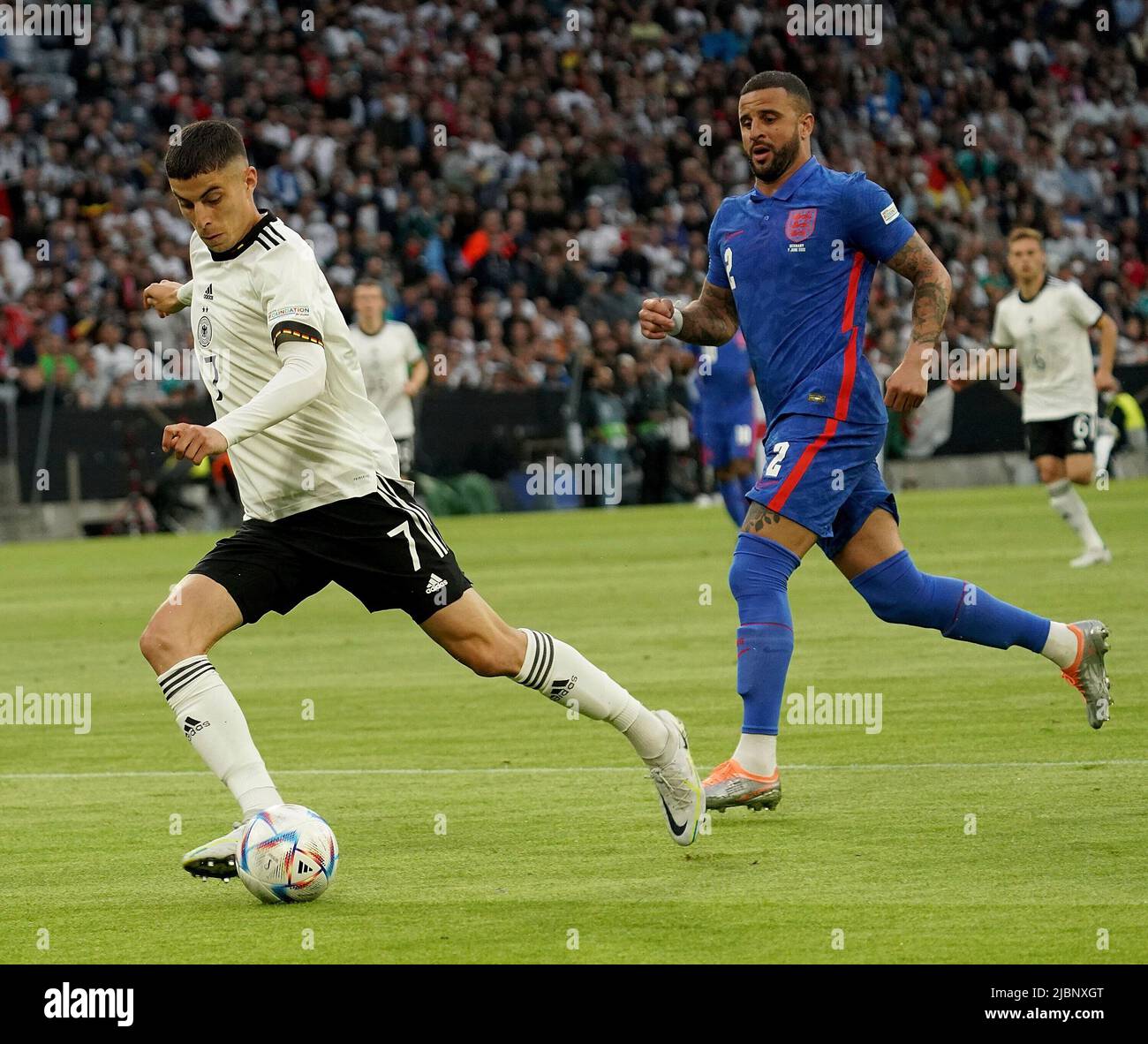 Kyle walker england hi-res stock photography and images - Alamy