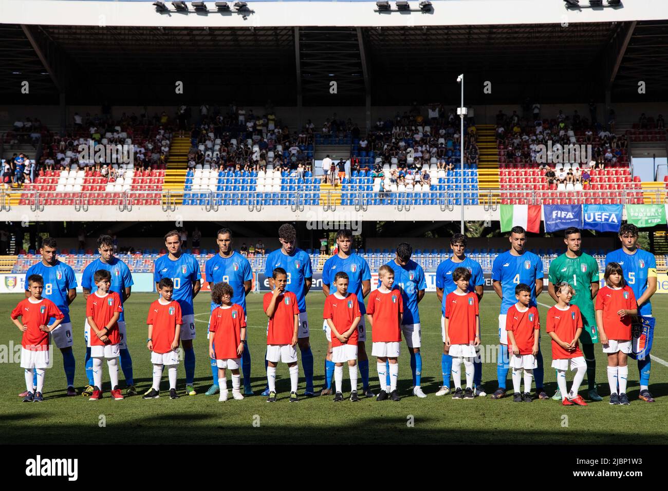 Simone panada hi-res stock photography and images - Alamy