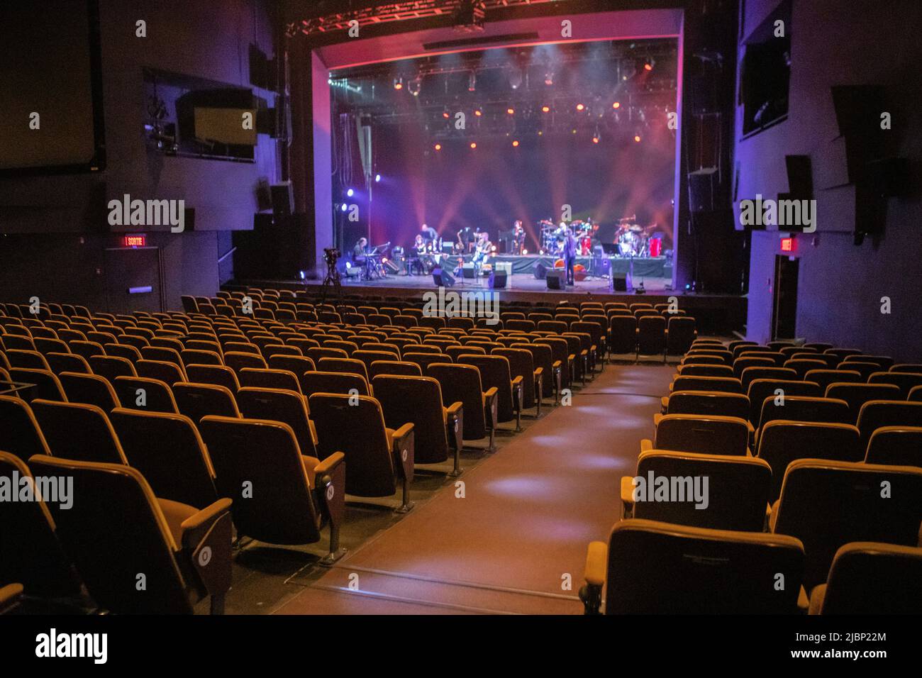 Microphone on stage with empty seats hi-res stock photography and ...