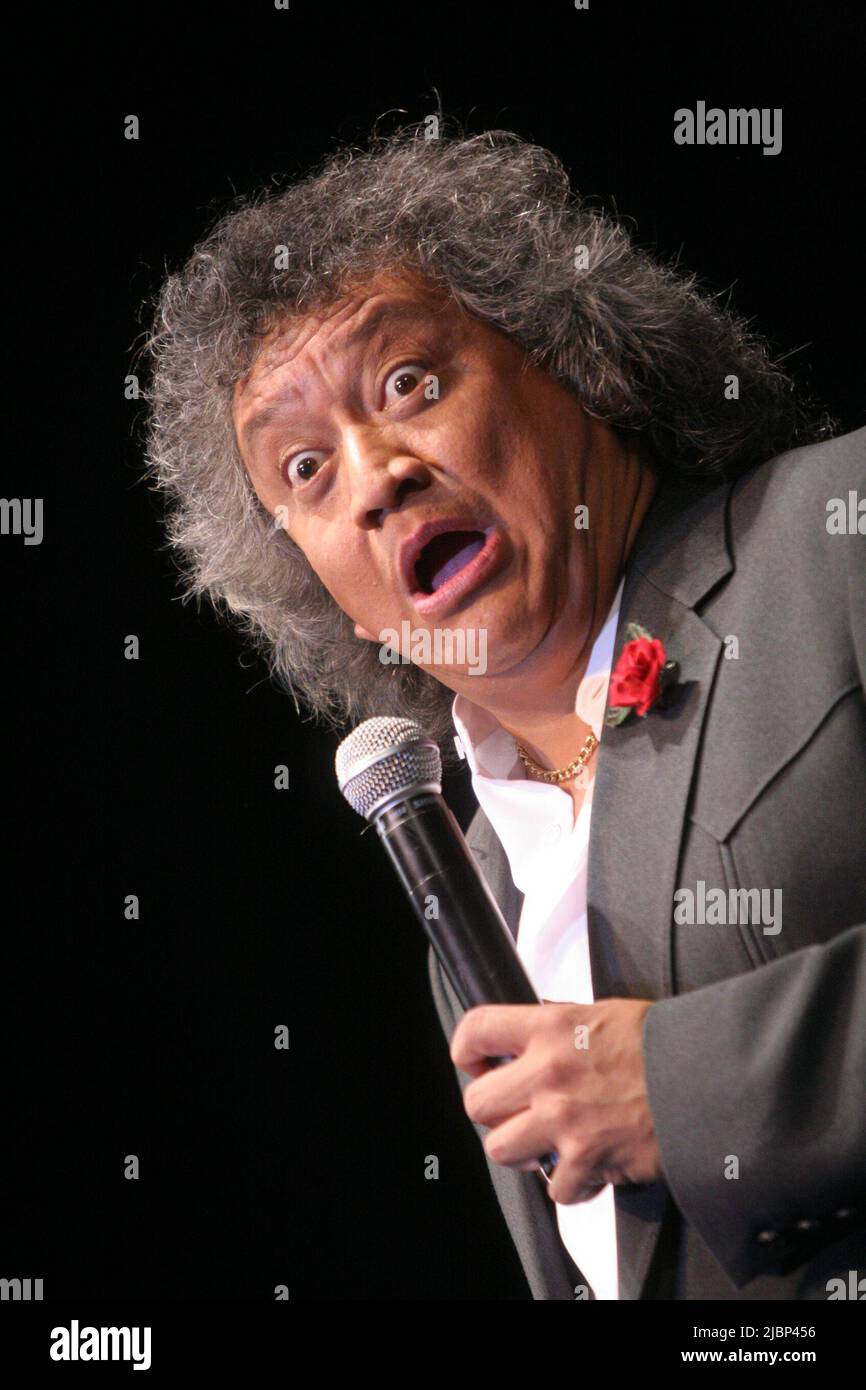 Jorge Falcon, comediante en su show cómico esta noche en el teatro del ...