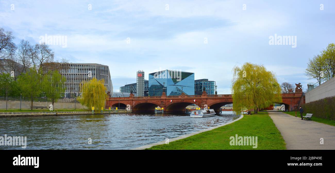 Berlin, Germany, panorama view Moltke bridge main station and river ...