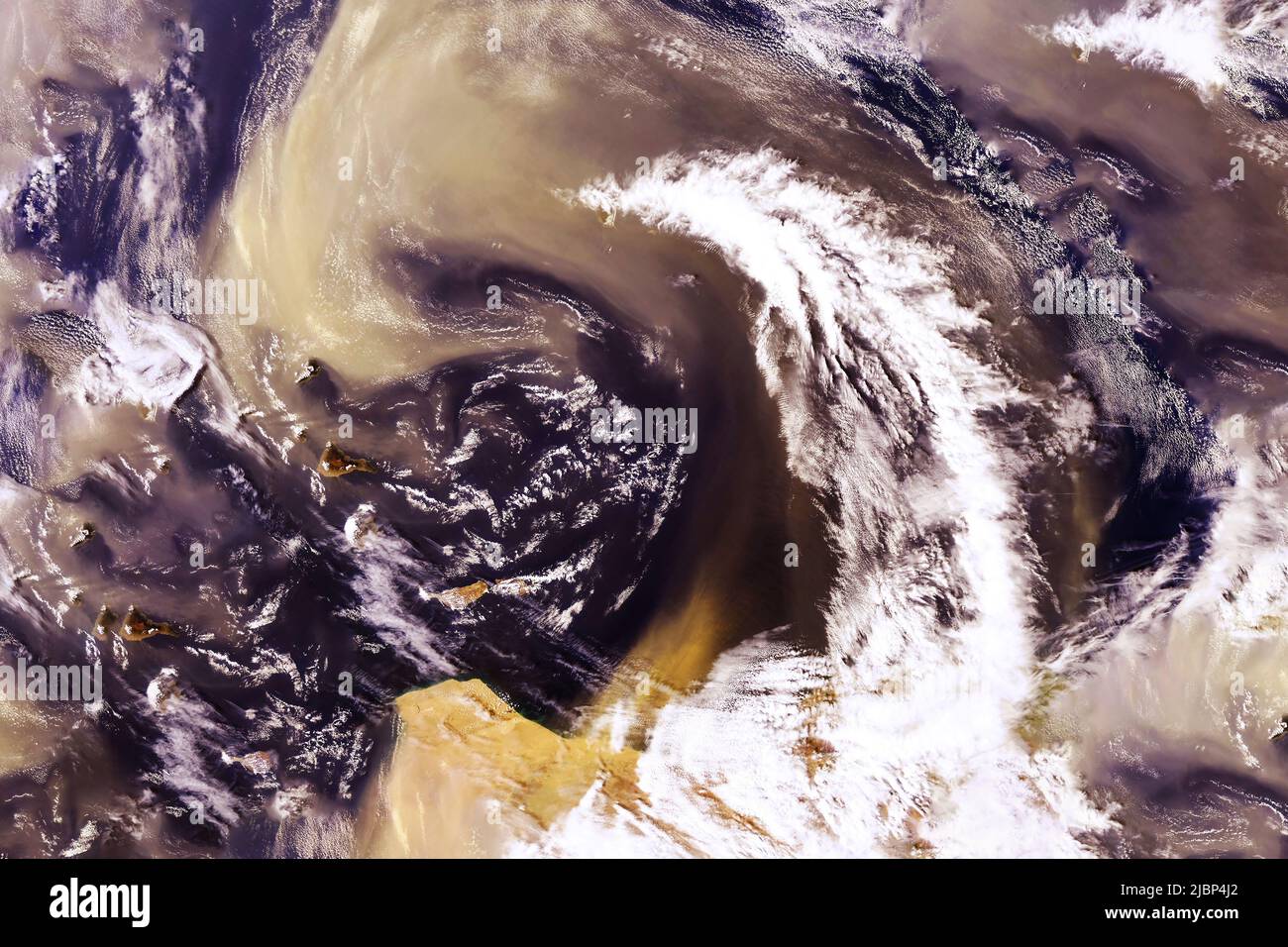 Anticyclone aerial hi-res stock photography and images - Alamy