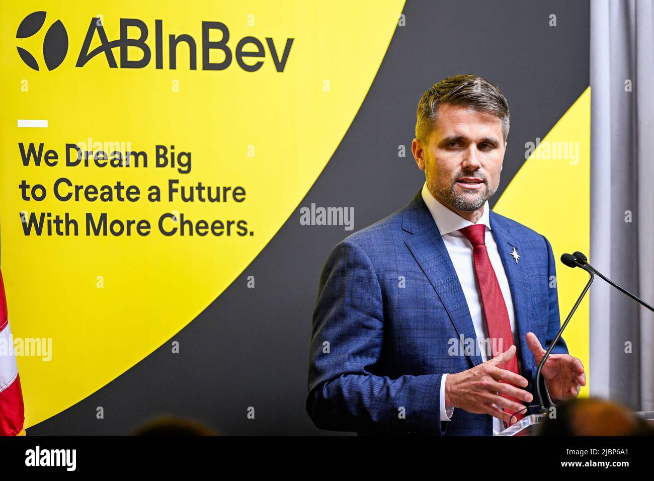 Anheuser-Busch CEO Brendan Whitworth pictured during a meeting with AB ...