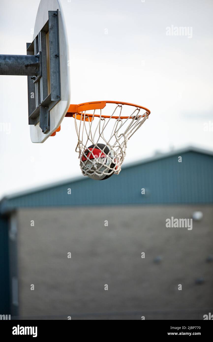 Basketball going through the hoop hi-res stock photography and images ...
