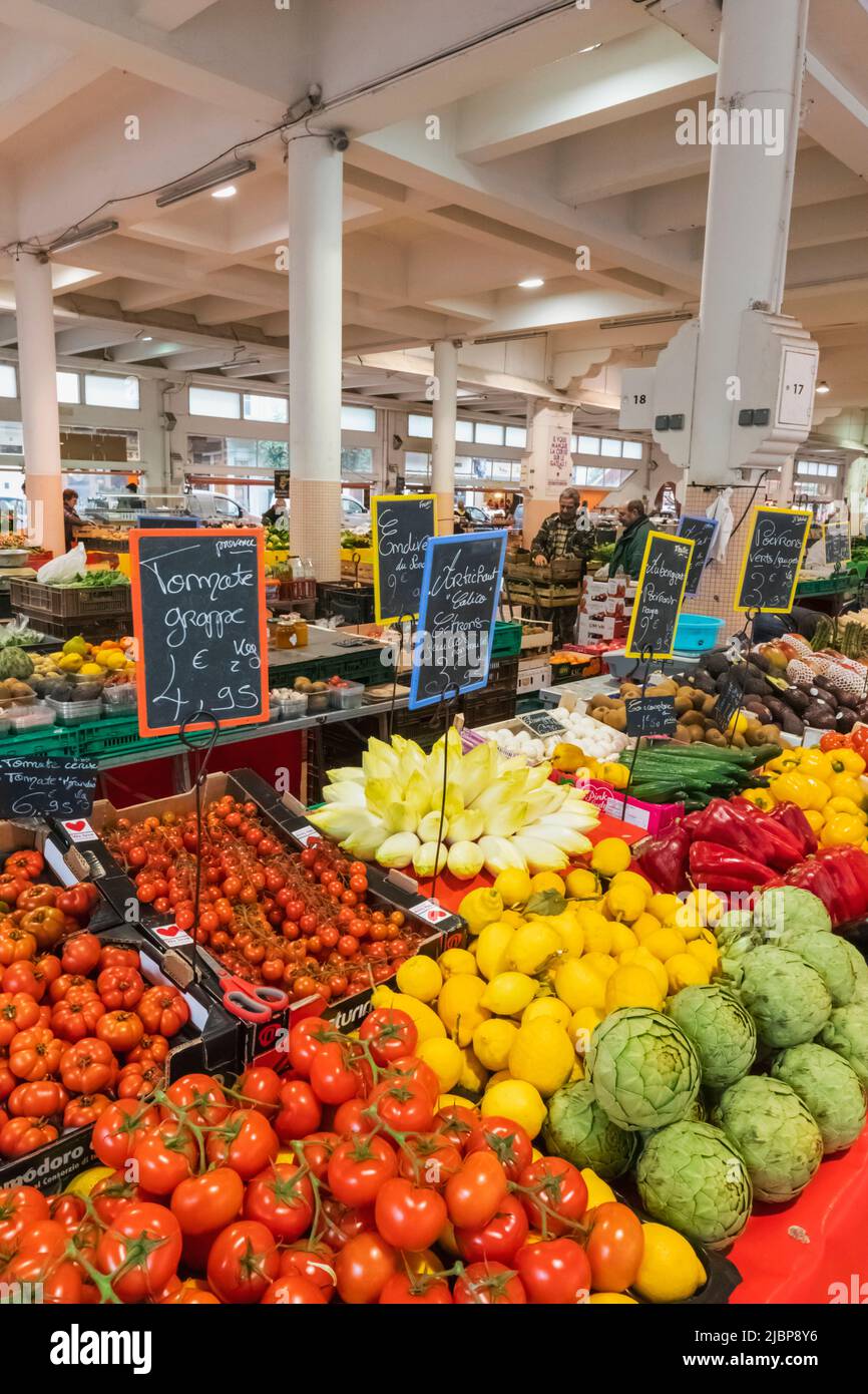 France, French Riviera, Cote d'Azur, Cannes, Forville Market, Market ...