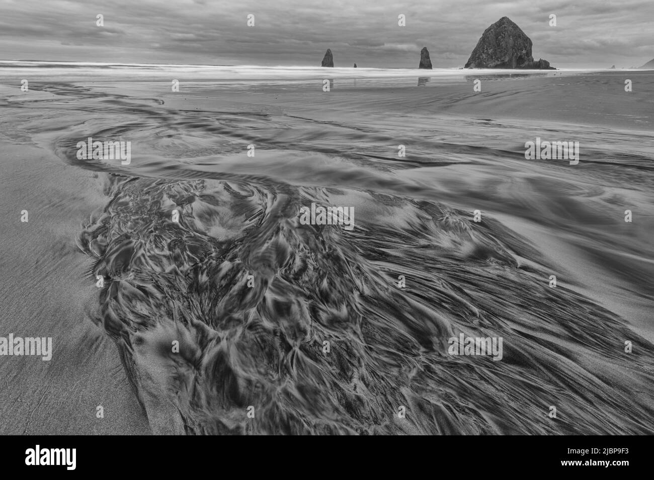 USA, Oregon, Clatsop County, West Coast, Oregon Coast, Cannon Beach ...