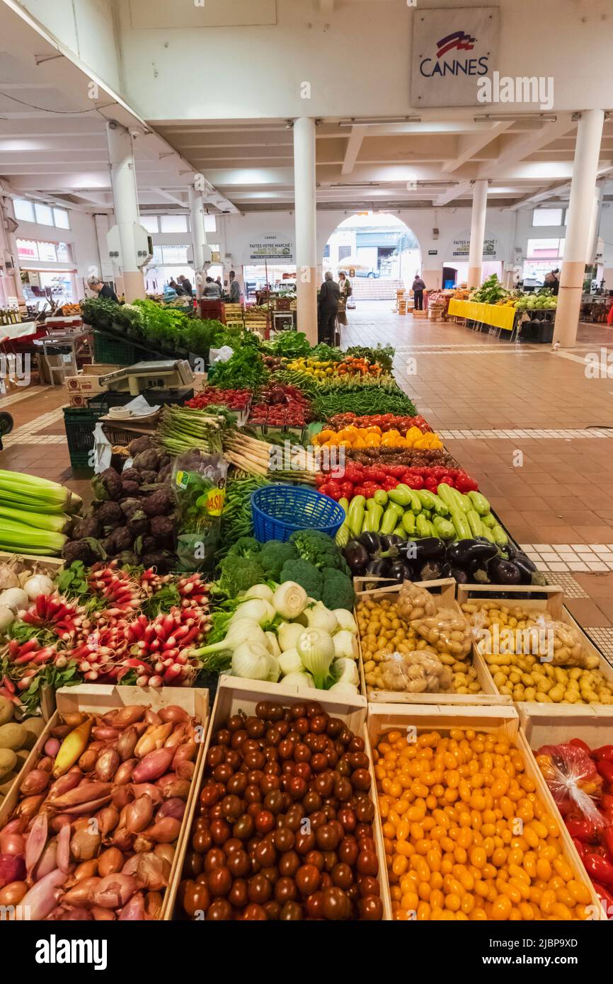 France, French Riviera, Cote d'Azur, Cannes, Forville Market, Market ...