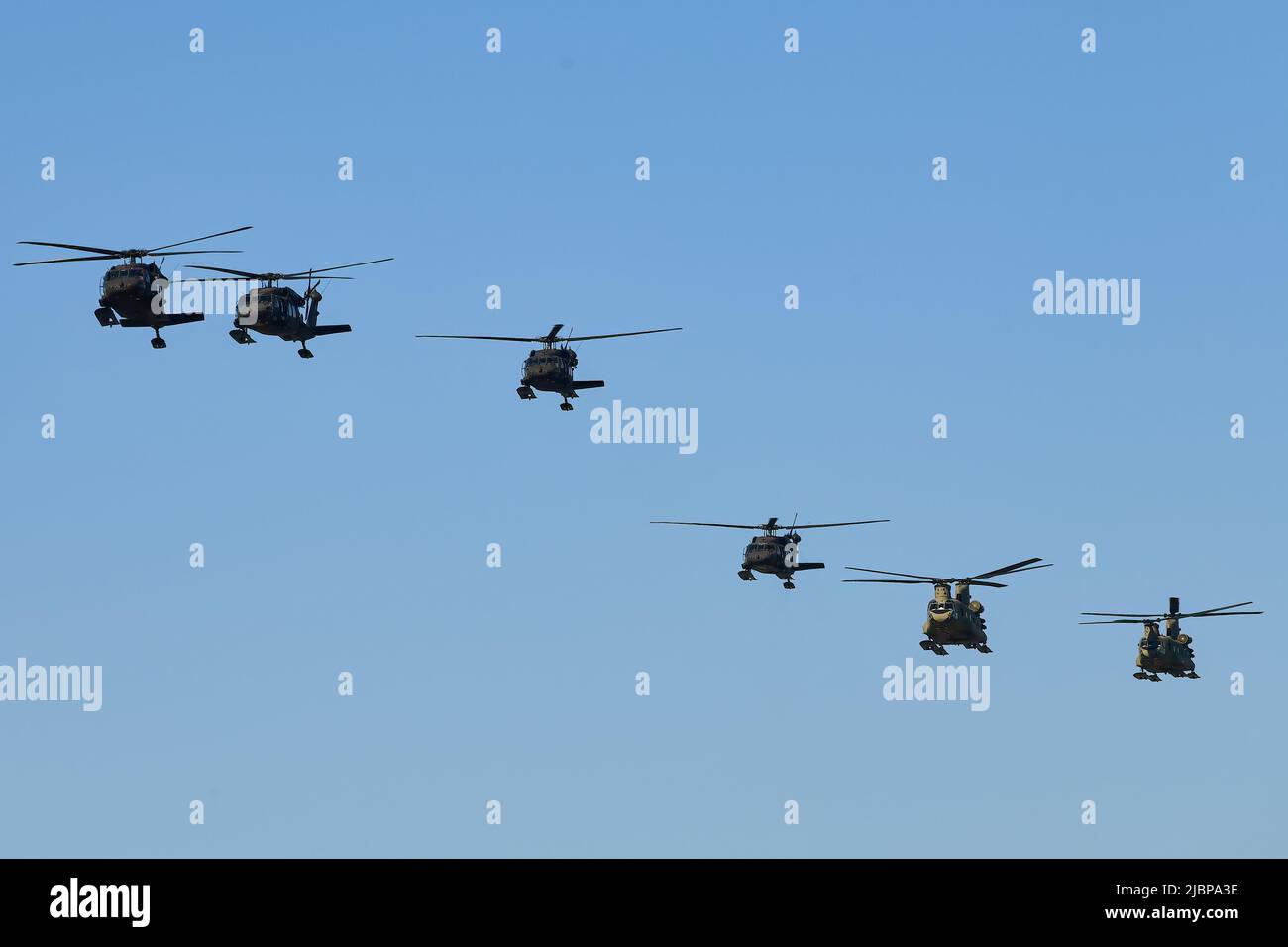 Black Hawk and Chinook helicopters from the 1st Battalion, 52nd ...