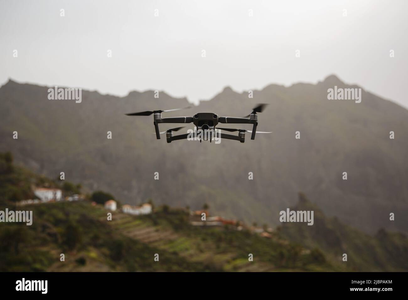 Landscape drone videos hi-res stock photography and images - Alamy