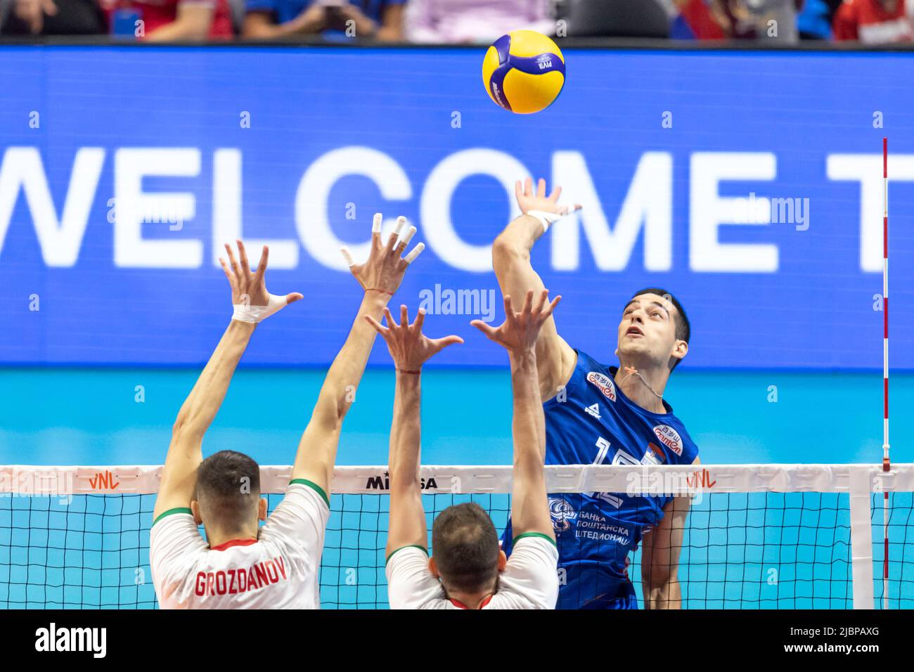 Jumop hi-res stock photography and images - Alamy