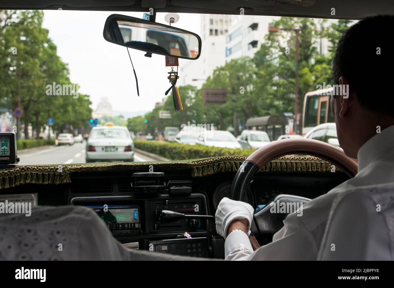 Japanese taxi driver hi-res stock photography and images - Alamy