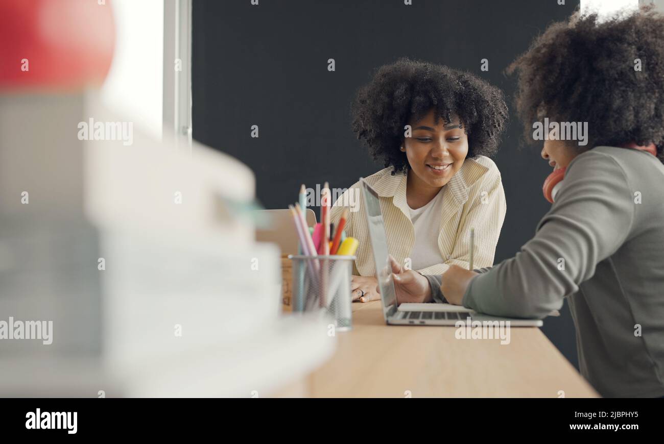 Learners classroom african hi-res stock photography and images - Alamy